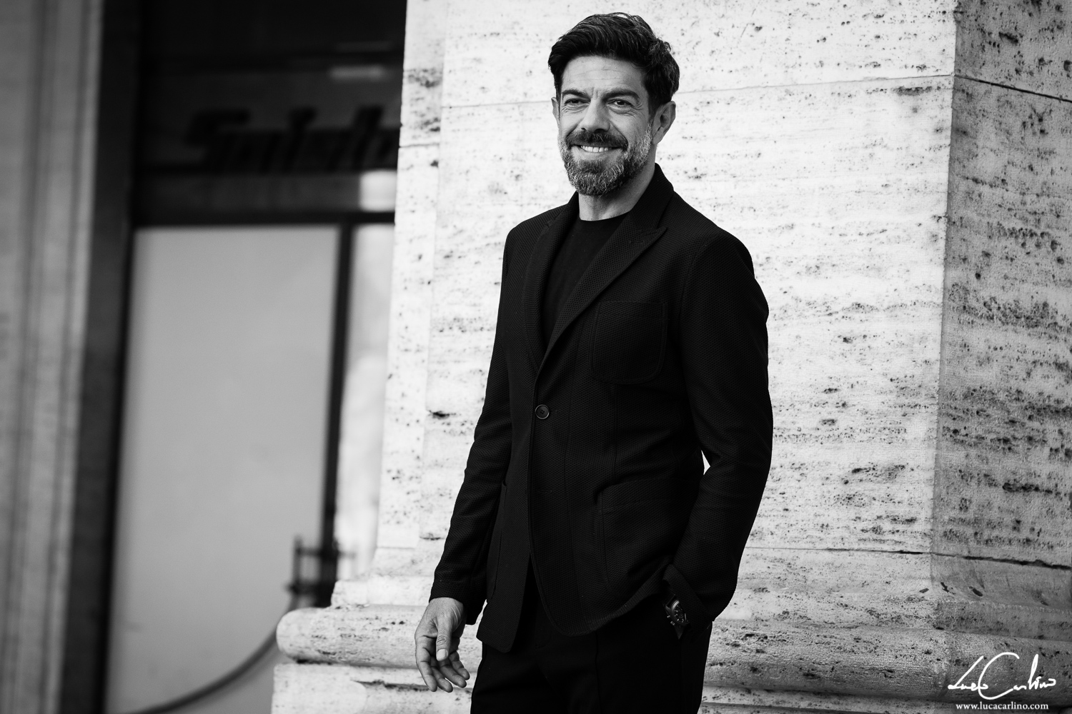 Pierfrancesco Favino, Kelly Reilly e Jean Reno protagonisti di ...